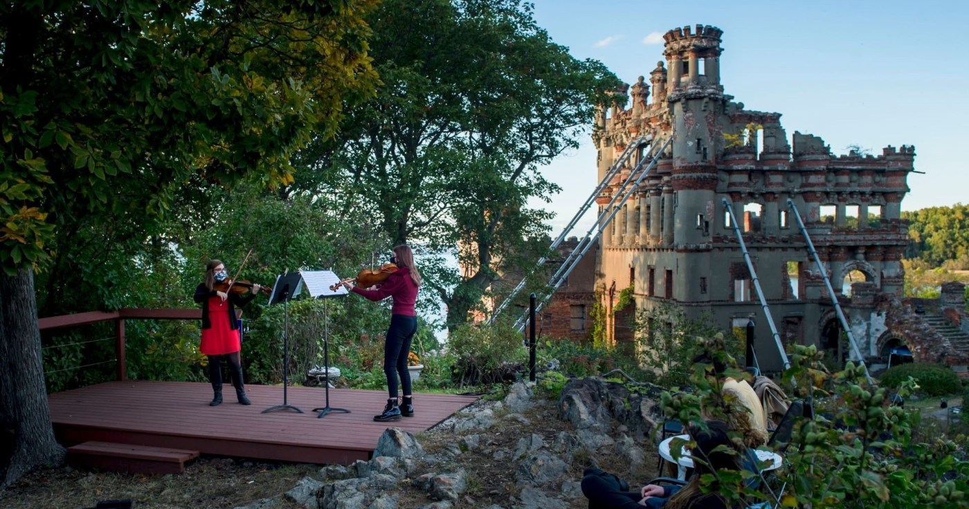Bannerman Castle Self Guided Tour with Live Music | Bannerman Castle